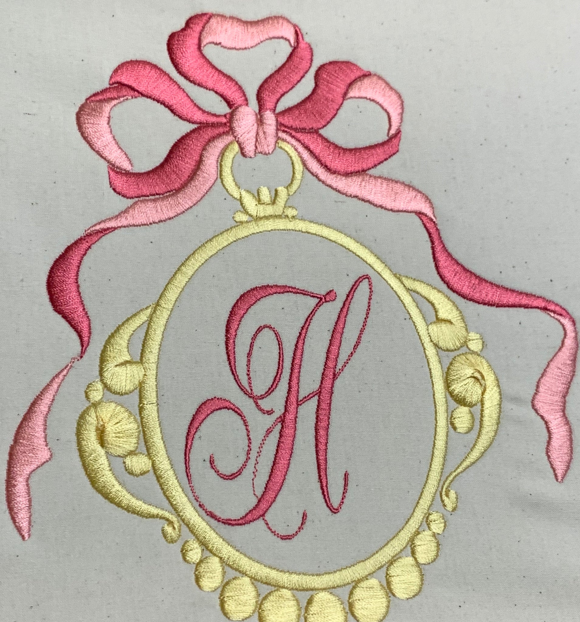 VINTAGE BOW FRAME | Bling Sass & Sparkle